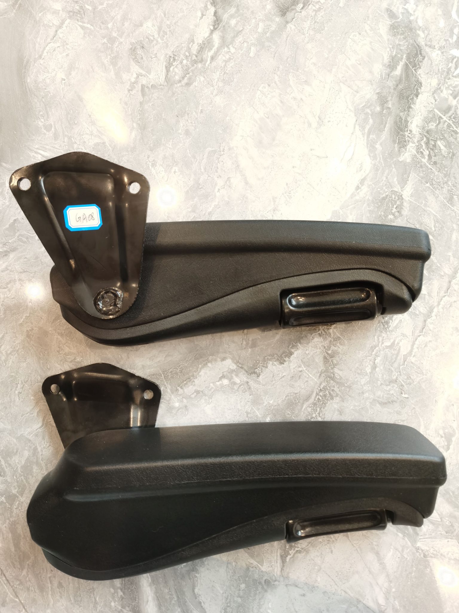 GA08 Universal PU adjustable armrest - Ningbo Topwell Auto Parts Co.,Ltd